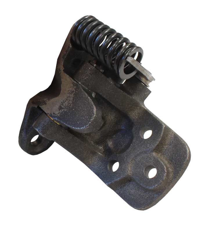 1966-67 LOWER DOOR HINGE, RH (PASSENGER'S SIDE) (RE)
